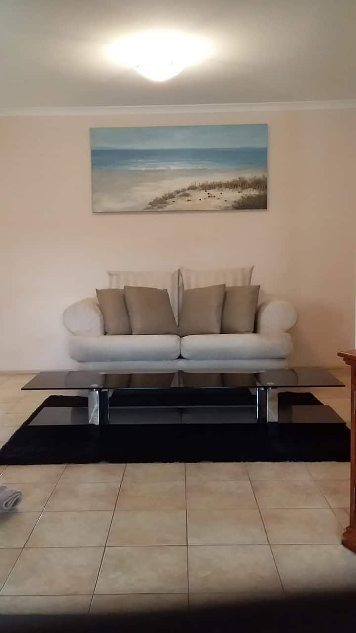 2 Storey Holiday Rental For 8 - Victor Harbor