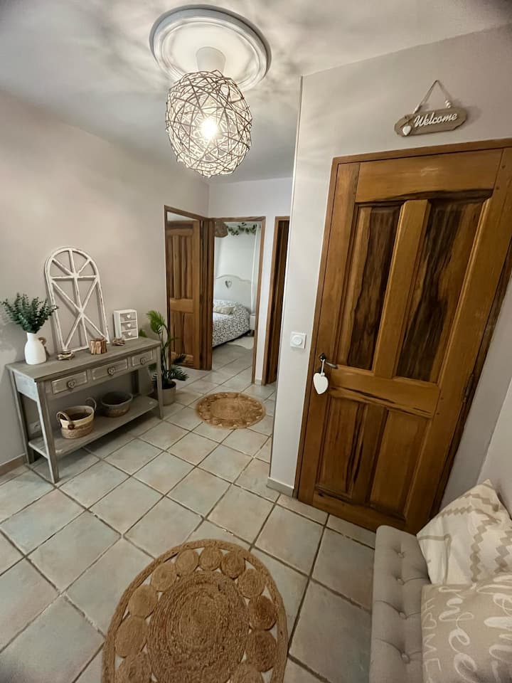 Appartement Cosy Garons - Saint-Gilles