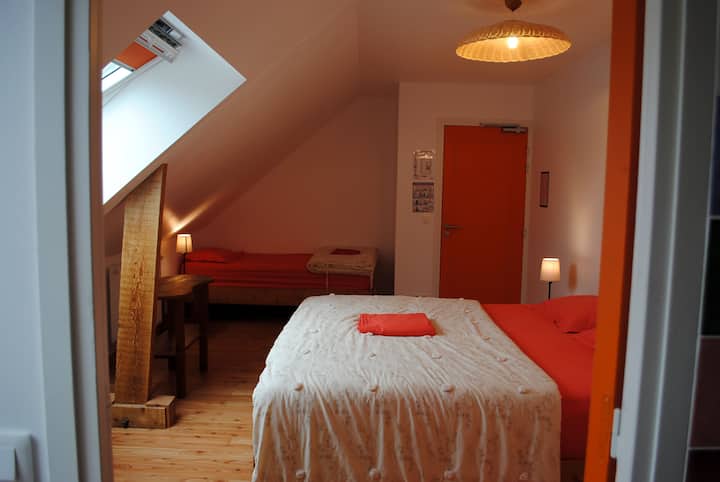 Auberge Du Champ Commun, Chambre Orange 3 Pers. - Ploërmel