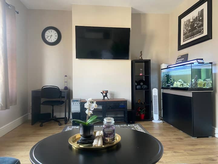 Charming 2 Bedroom Flat - Woolwich