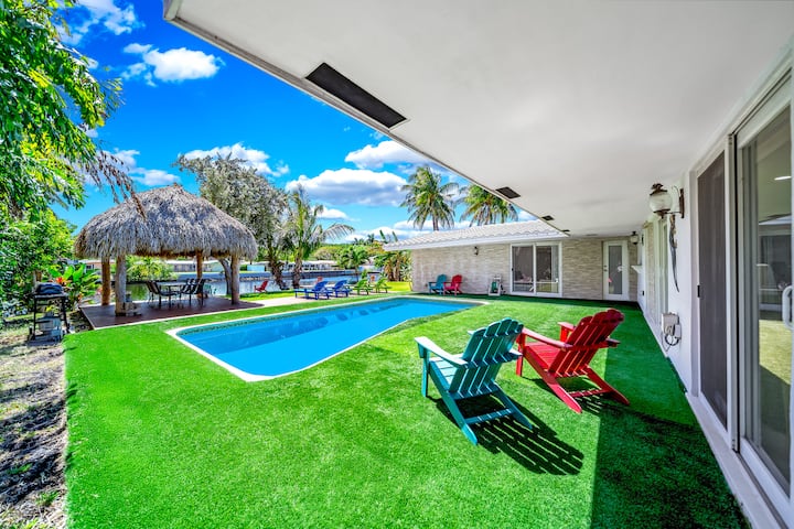 Heated Pool! Waterfront+tiki Hut! Close To Beach! - Pompano Beach, FL
