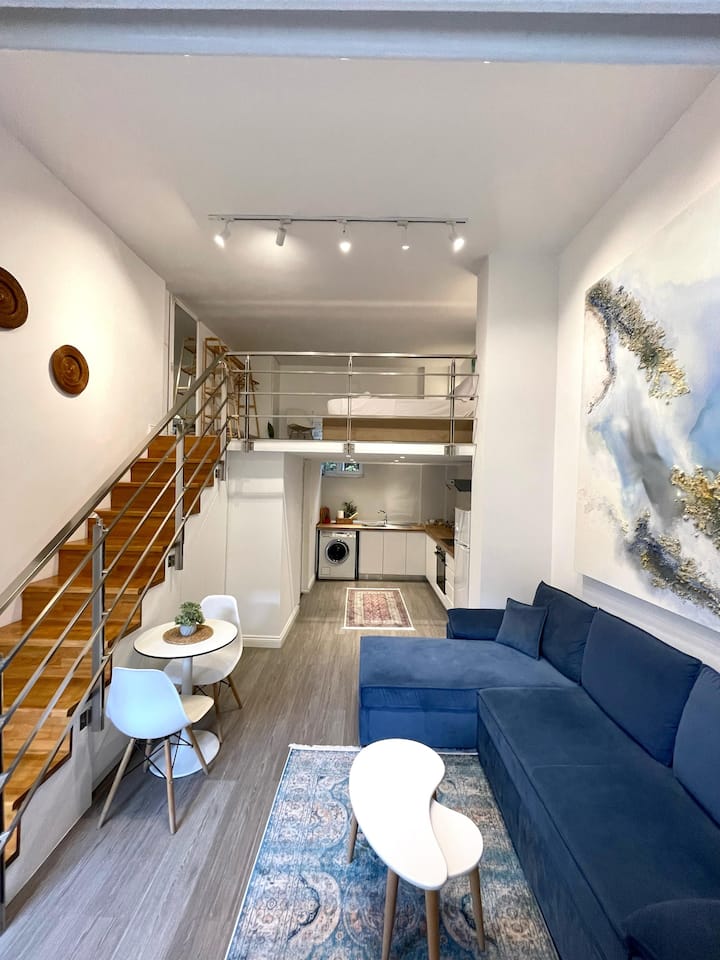 Lovely Blue Home | City Center - Tirana