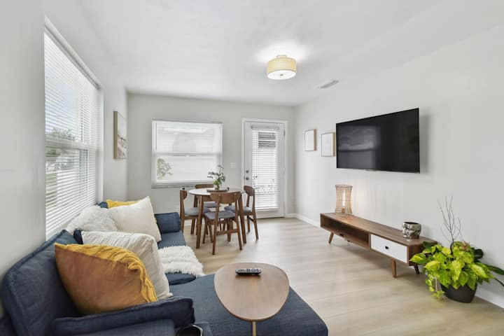 Elegant Dtwn Tampa Oasis 2br/1bt - Tampa