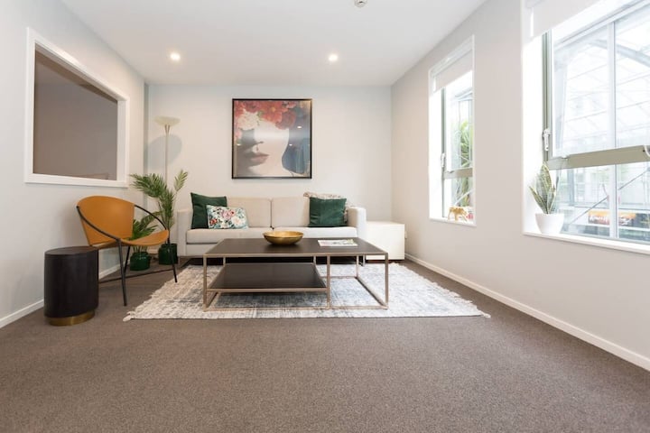 Central | Sleeps 3 | Free Park - Christchurch