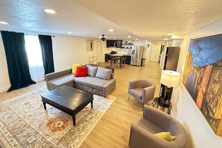 Little Slice Of Suncrest Heaven! Private Basement - Lehi, UT