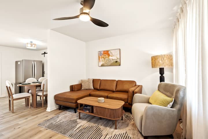 Fully Renovated Urban Retreat! 3 Bedrooms - Greensboro, NC
