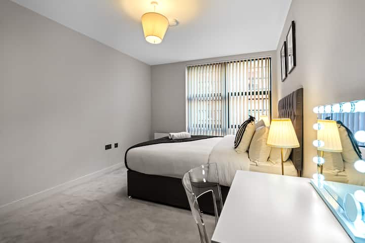 Your Luxe City Escape | St Pauls Square - Birmingham