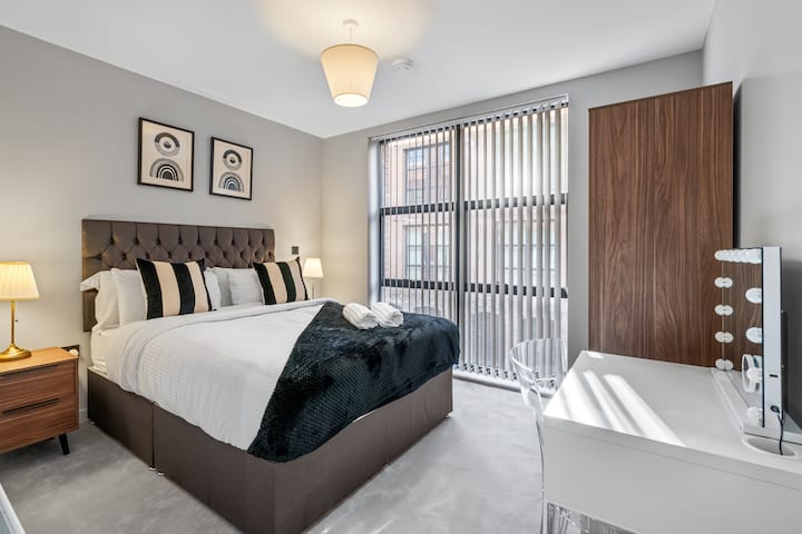 High-end 2-bed City Escape! Central Location! - Birmingham