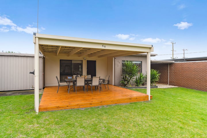 Family Retreat | Pet Friendly | Close To Beach - Melbourne