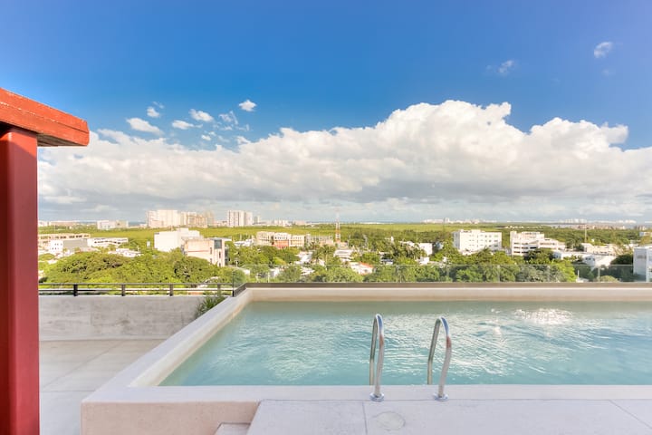 Centrally Located Apartment W Pool / Gym / Cowork - Cancún