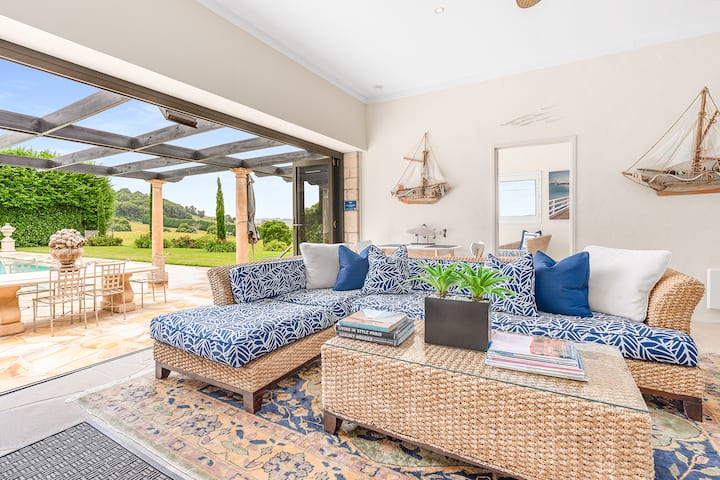 The Pool House At Linden Hall - Robertson, Australia
