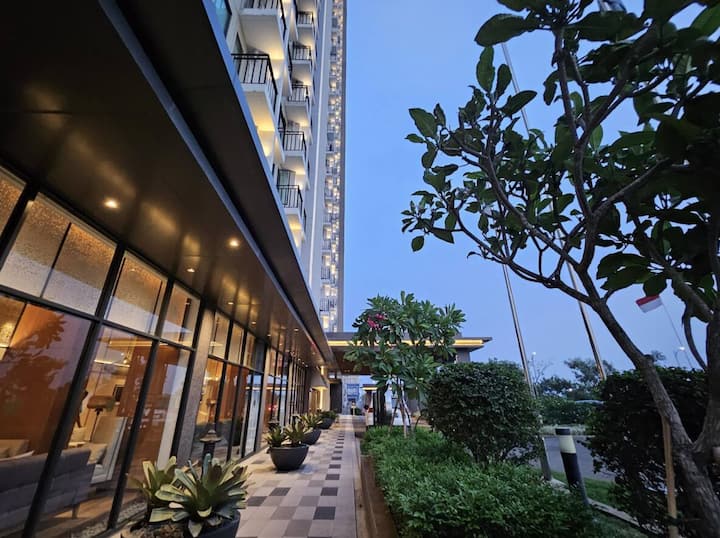 Crazy Worth 2br Apartment Pik2 - Jakarta