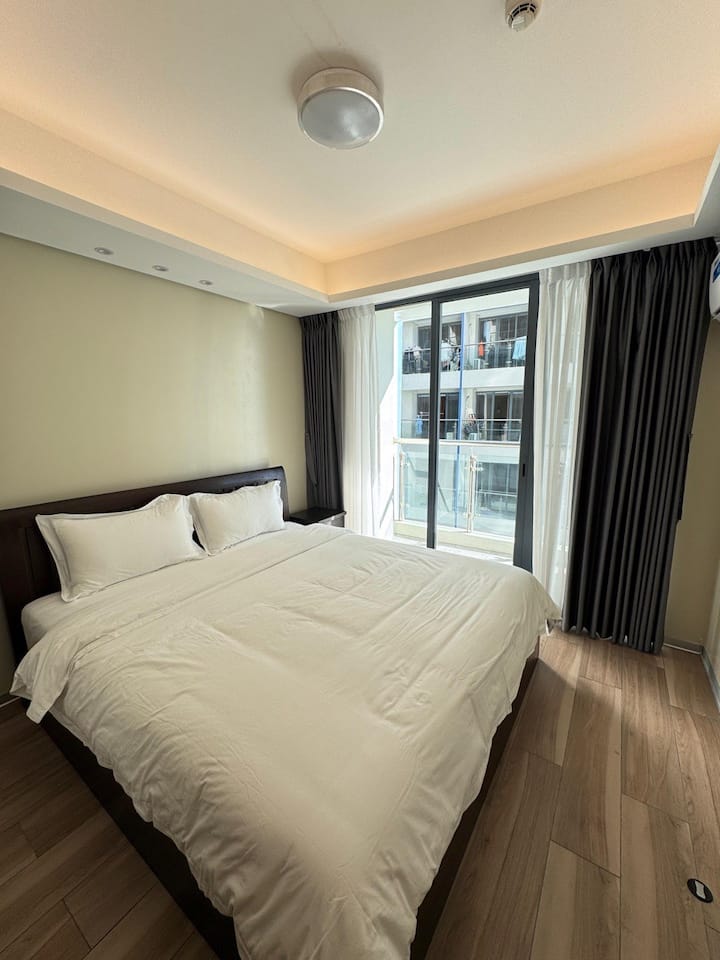Manila Stay Near Okada, Pitx | Balcony, Free Wifi - Parañaque