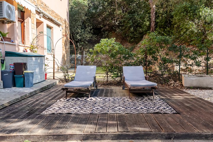 Guesthost - Lovely Apartment W/ Garden And Parking - Rosignano Marittimo