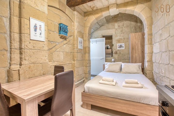 Charming & Cosy Studio In The Heart Of Valletta! - Valeta