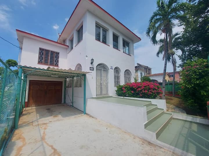 Casa Vitrales Miramar - Havana