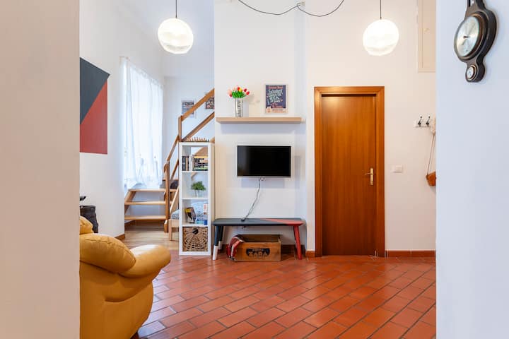Guesthost - Livorno Central And Bright Studio! - Livorno