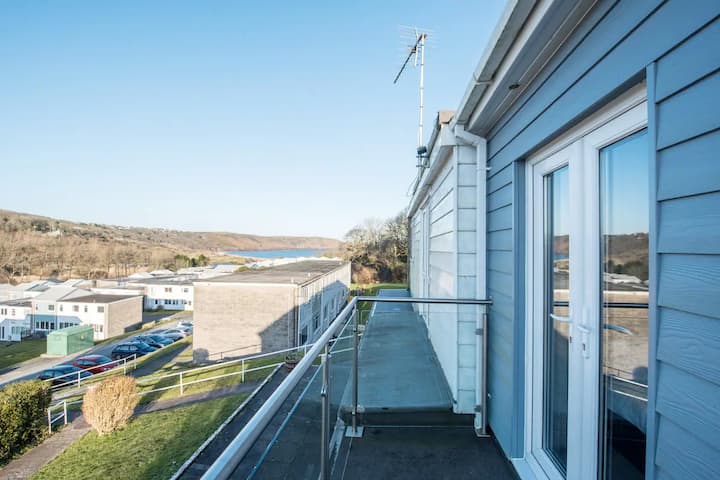 Sea View Chalet | Walk To Freshwater Beach - Freshwater East