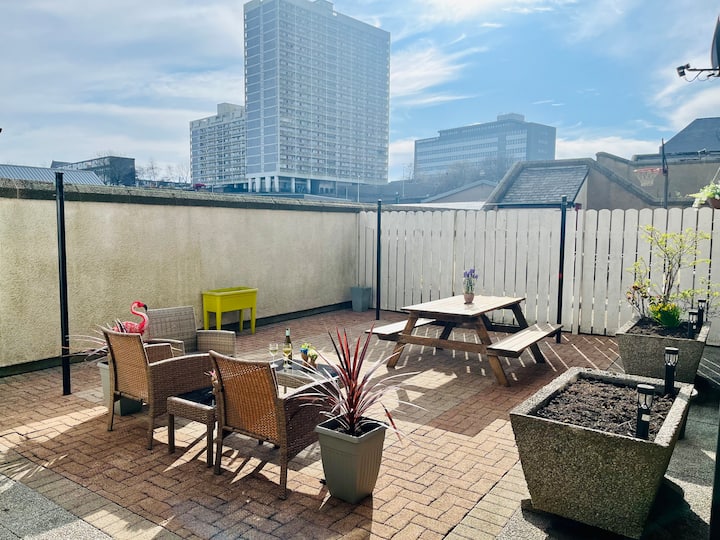 Central, Dog Friendly Apartment - Aberdeen