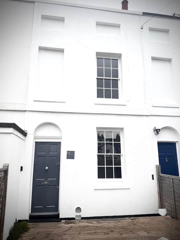 Modern 2br House|free Parking|walk To Town & Train - Canterbury