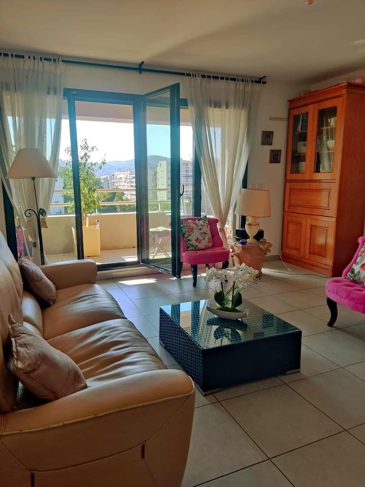 Appartement à 2mn De La Mer - Antibes