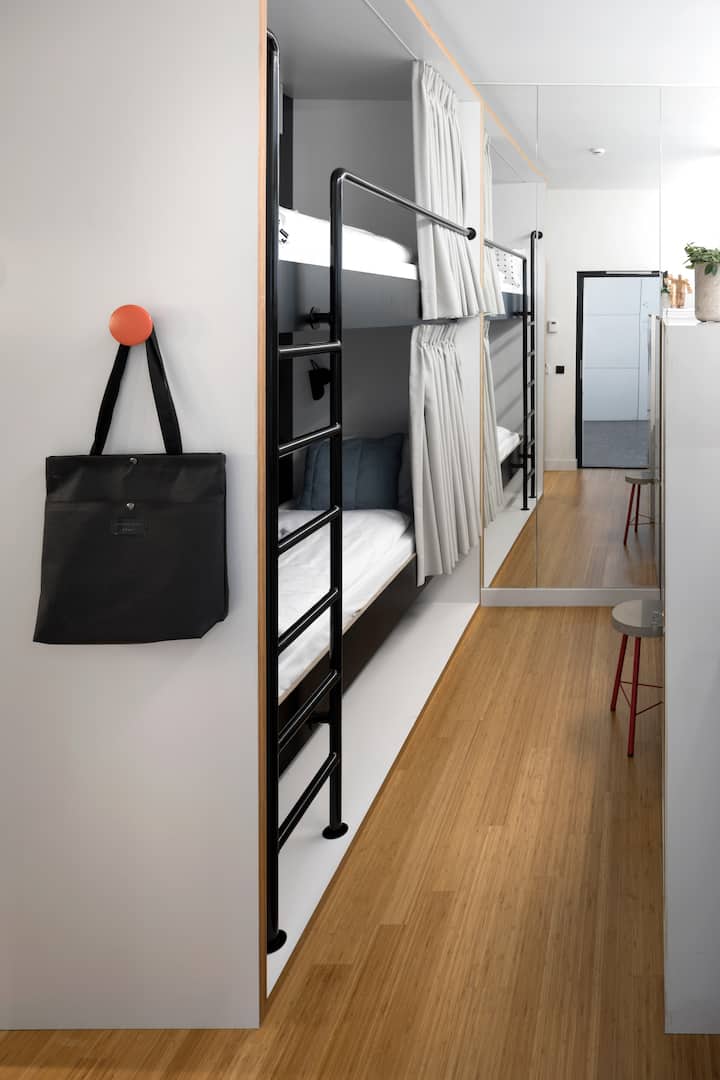 Zoku Bootstrap - Amsterdam