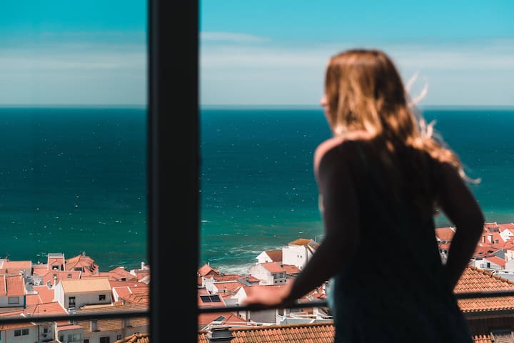 *Female-only Amazing Sea View Premium Shared 6-bed - Mafra