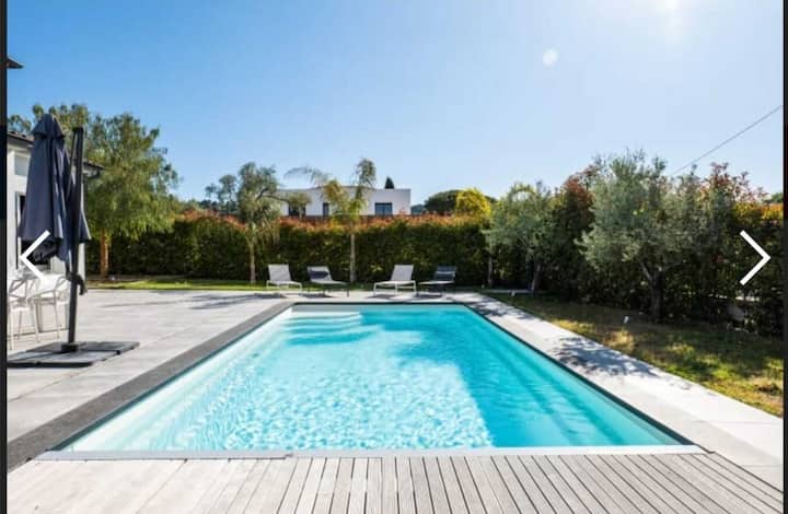 Luxury In Mougins – 4 Beds, 3 Baths, Private Pool - Juan-les-Pins