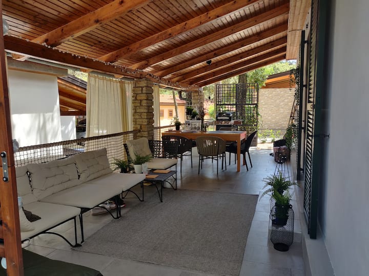 Cozy Beach Cottage In Lošinj -Your Perfect Getaway - Nerezine