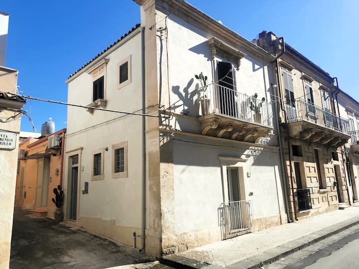 Casa Moncada, Al Piano Alto Di Noto - Noto