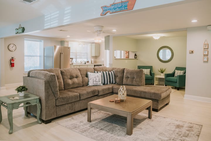 2br/2ba In Perfect Location Near Downtown & Beach! - Ocean Springs, MS