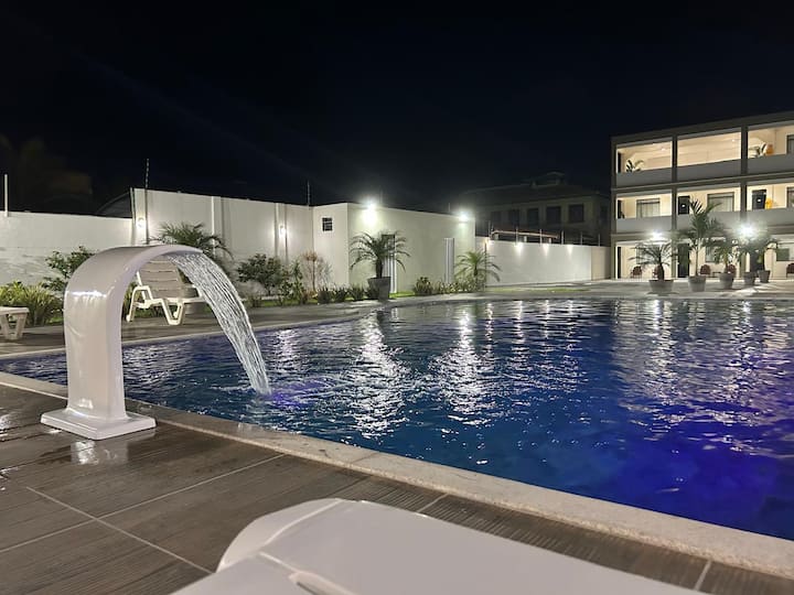 Ampla Casa Em Frente Ao Mar! - Aracaju