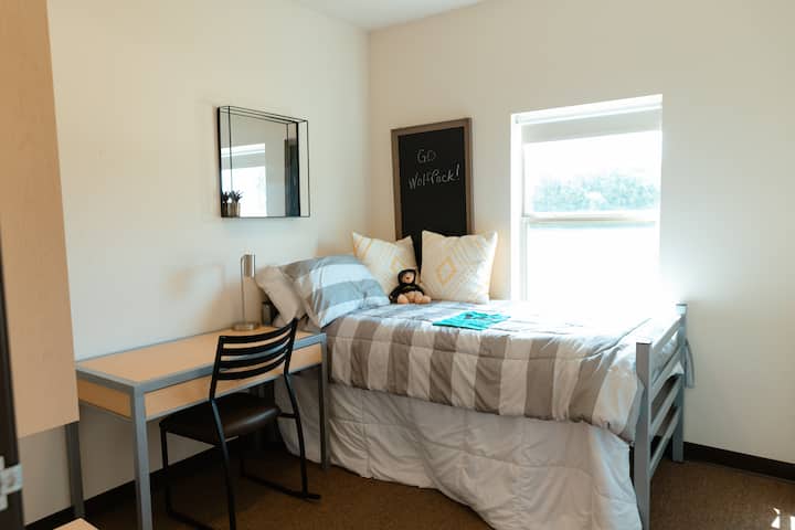 Nfl Draft: 4br Available-304 - Fond du Lac, WI