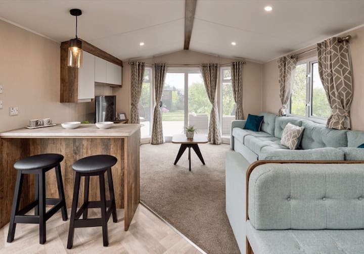 Luxury 6 Birth Caravan
Brand New - Ingoldmells