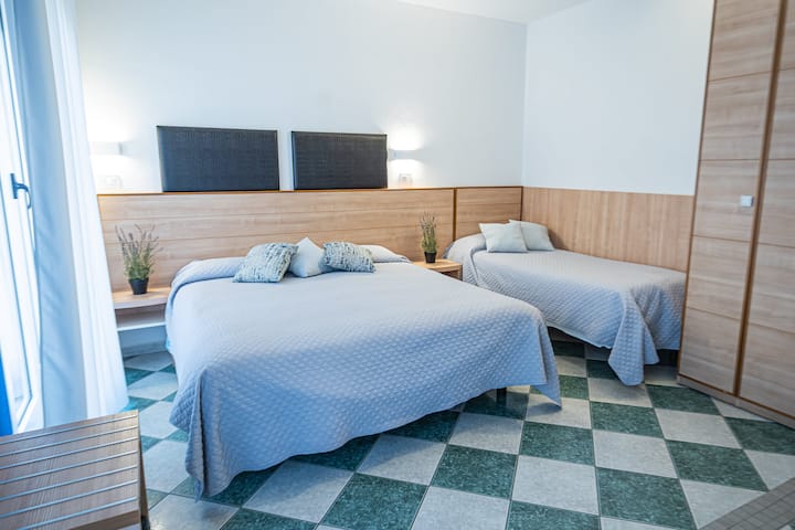 Family Room - 6 Persone - Rimini