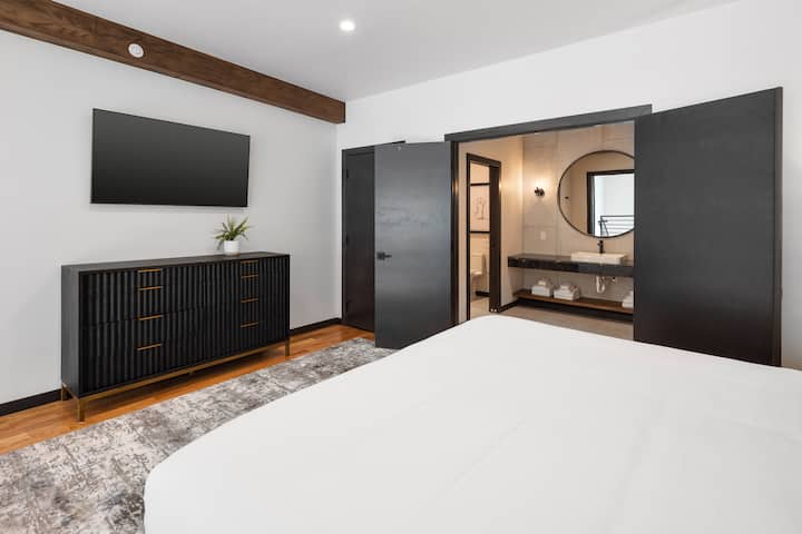 Black Hill Luxury Loft 7 - Hill City, SD