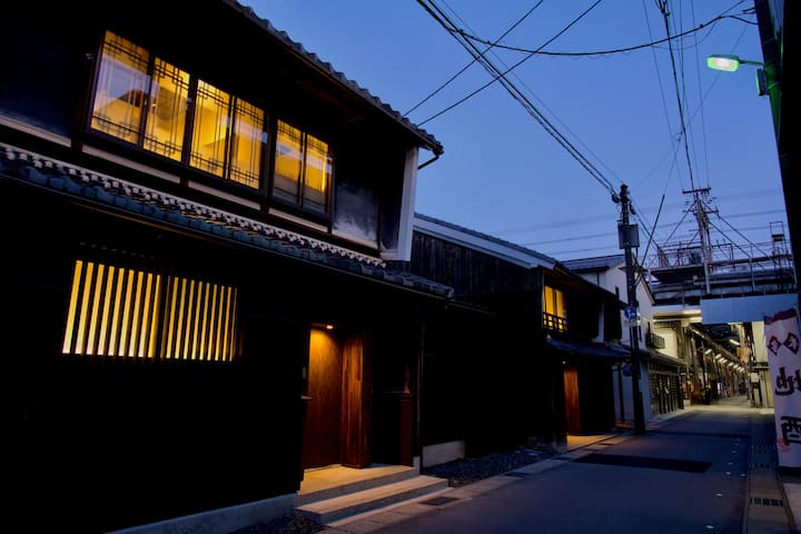 【25年open!b棟 】大正町屋/サウナ/アート/一棟貸切/8名様 地酒、寿司、雑貨屋10秒圏内 - 長浜市