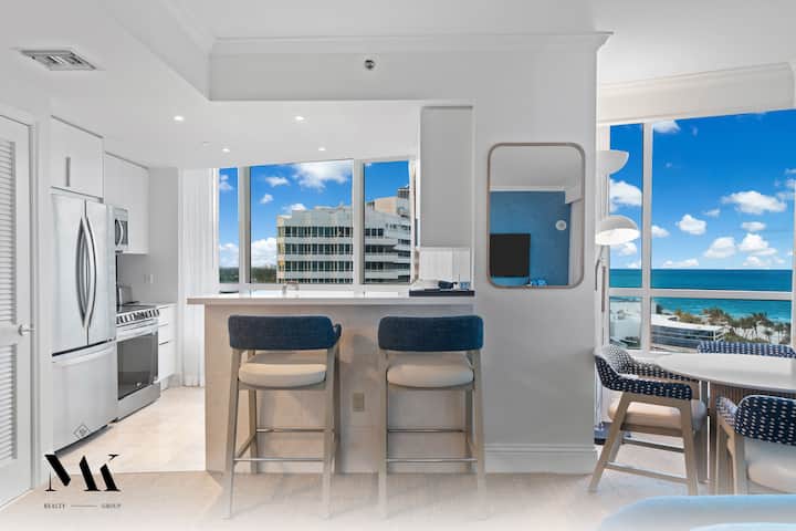 Fontainebleau | 2br Corner W/ Resort View + Spa - Miami Beach, FL