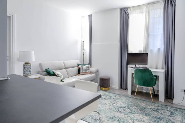 New! Leon Boutique Apartment Citylife - Milão