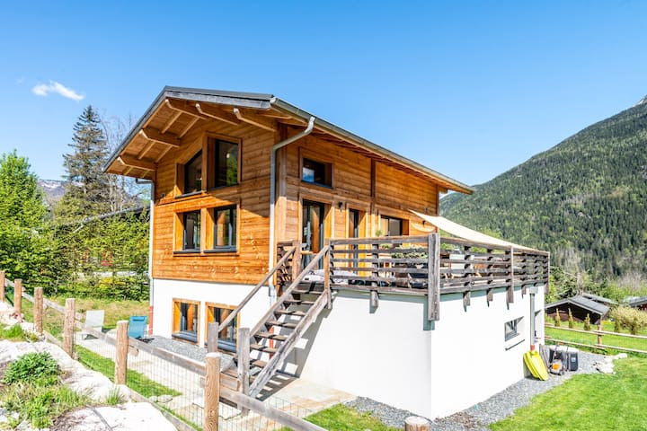 Stylish 3 Bed Family Chalet 5 Mins From Chamonix - Courmayeur