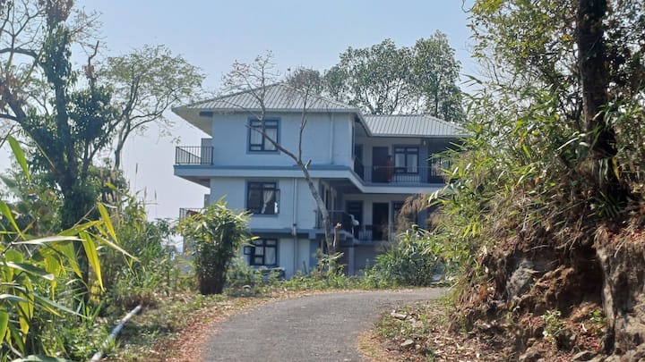 Hilltop View Upper Rooms. - 모리농