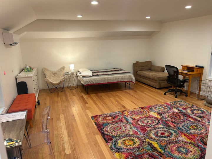 Private Entrance In-law Suite - Westport