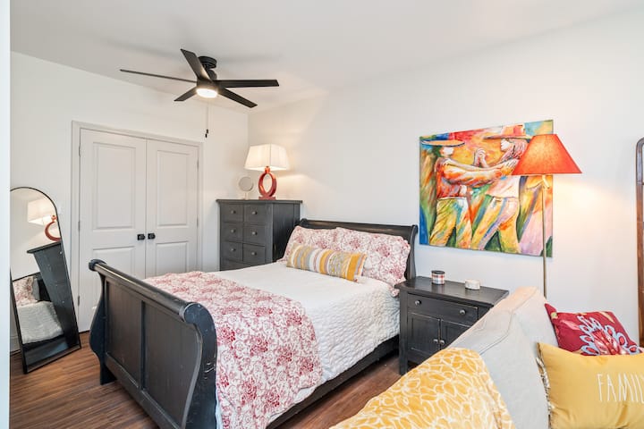 Sweet Stylish Studio - Clinton, TN