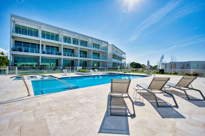 Sunset Point: Chic Meets Luxury - West Bay