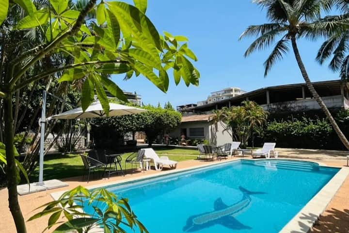 Villa Ayaba, 9 Chambres - Abidjan Zone 4 - Abidjan