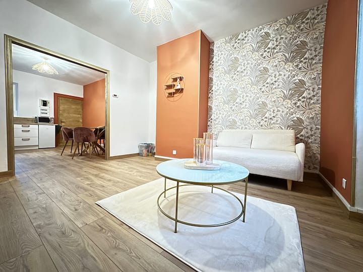 L'éclat Terracotta En Bord De Loire - Sully-sur-Loire