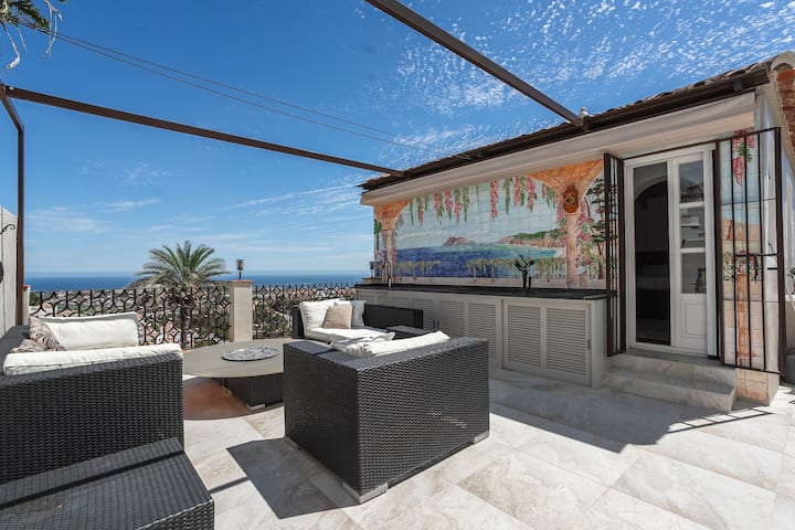 Stunning Townhouse Retreat In La Heredia Rdr486 - Costa del Sol Occidental