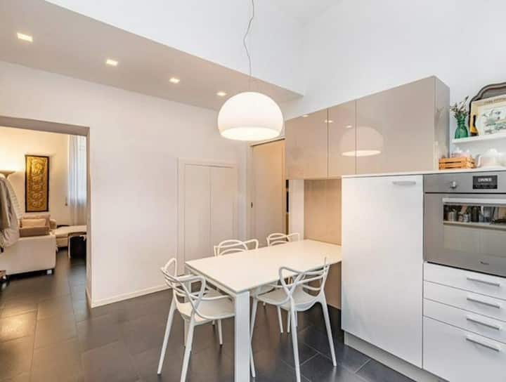 Thea Giulini – Read & Rest - Centro Monza - Monza