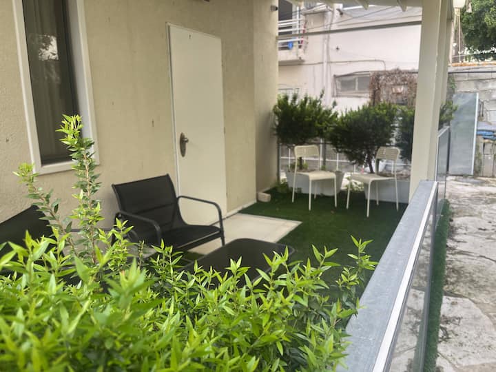 Studio Moderne Avec Jardin Privé, à Quelques Pas De Gordon Beach - Tel-Aviv