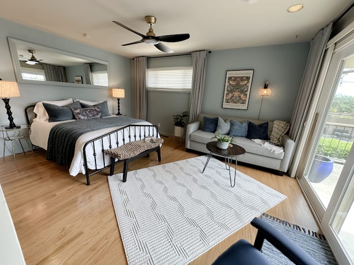 Sunset Suite Near Trails, Downtown & Lakes Fun - Redding, CA